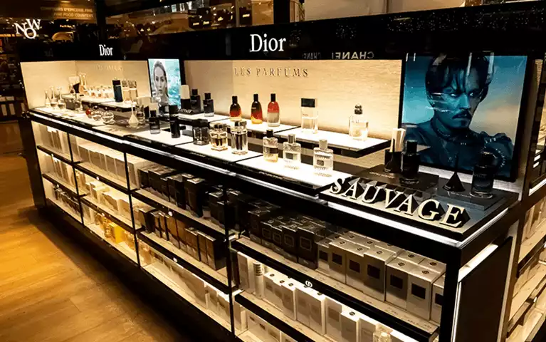 11 Best Designer Streetwear Brands Right Now | Slingo Blog | Slingo ...